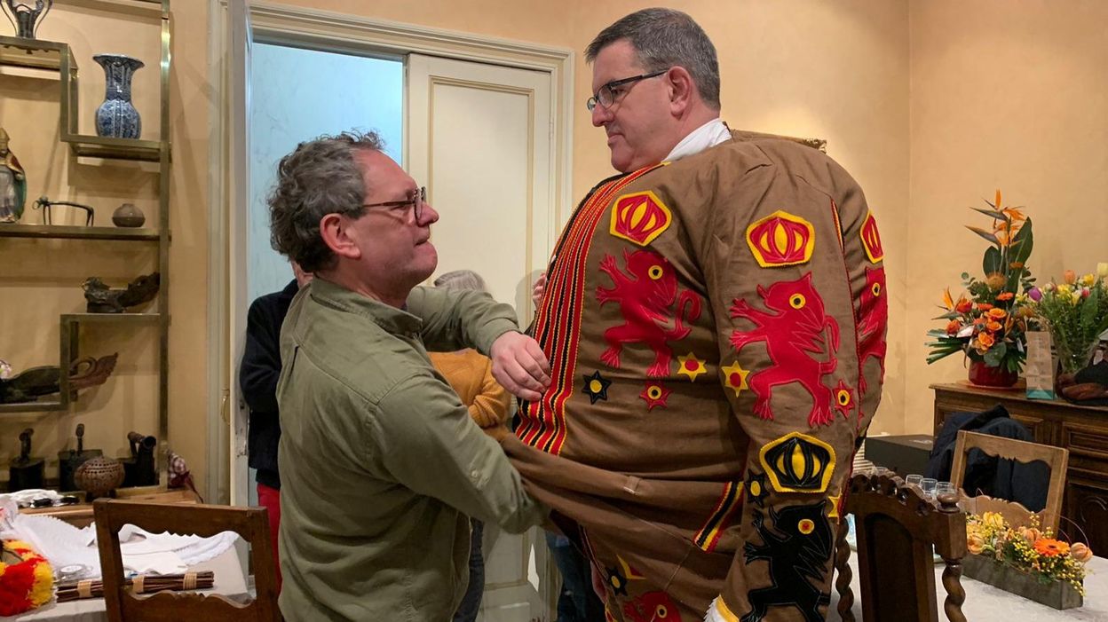 Carnaval de Binche : plongée dans la journée d'un Gille - RTBF Actus