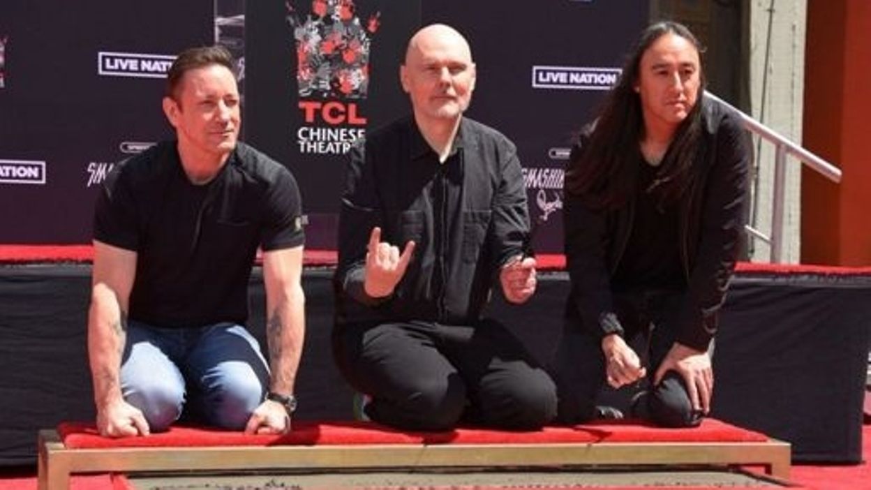 Michael Stipe sort le premier vinyle en plastique bio au monde - RTBF Actus