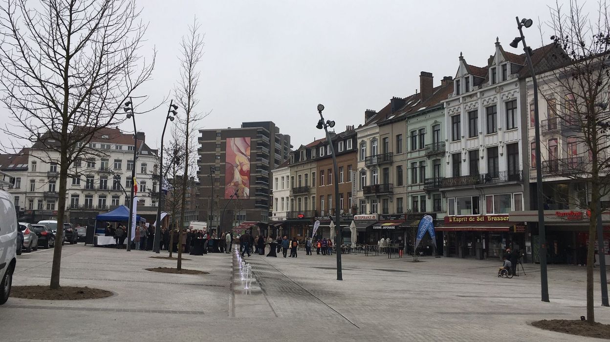La place Jourdan, devenue semi-piétonnière, inaugurée jeudi après un an ...