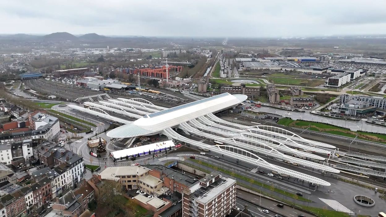 Après des années de travaux, la nouvelle gare de Mons sera mise en ...