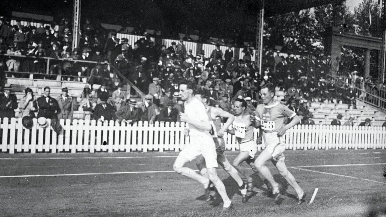 Anvers 1920: Paavo Nurmi, le Finlandais volant crée sa légende - RTBF Actus