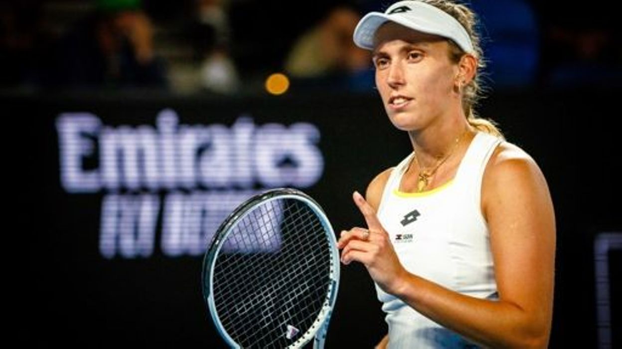 Aryna Sabalenka bat Qinwen Zheng et remporte son deuxième Open d’Australie d’affilée - RTBF Actus