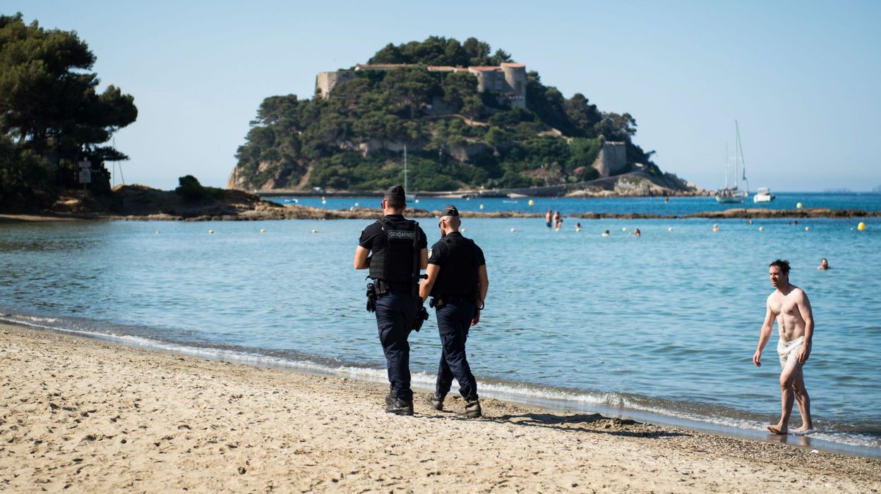 Le fort de Brégançon: diplomatie et bains de mer - RTBF Actus