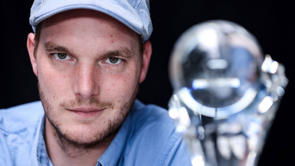 Le Belge Laurent Piron, magicien formé à l’école de la rue, sacré ...