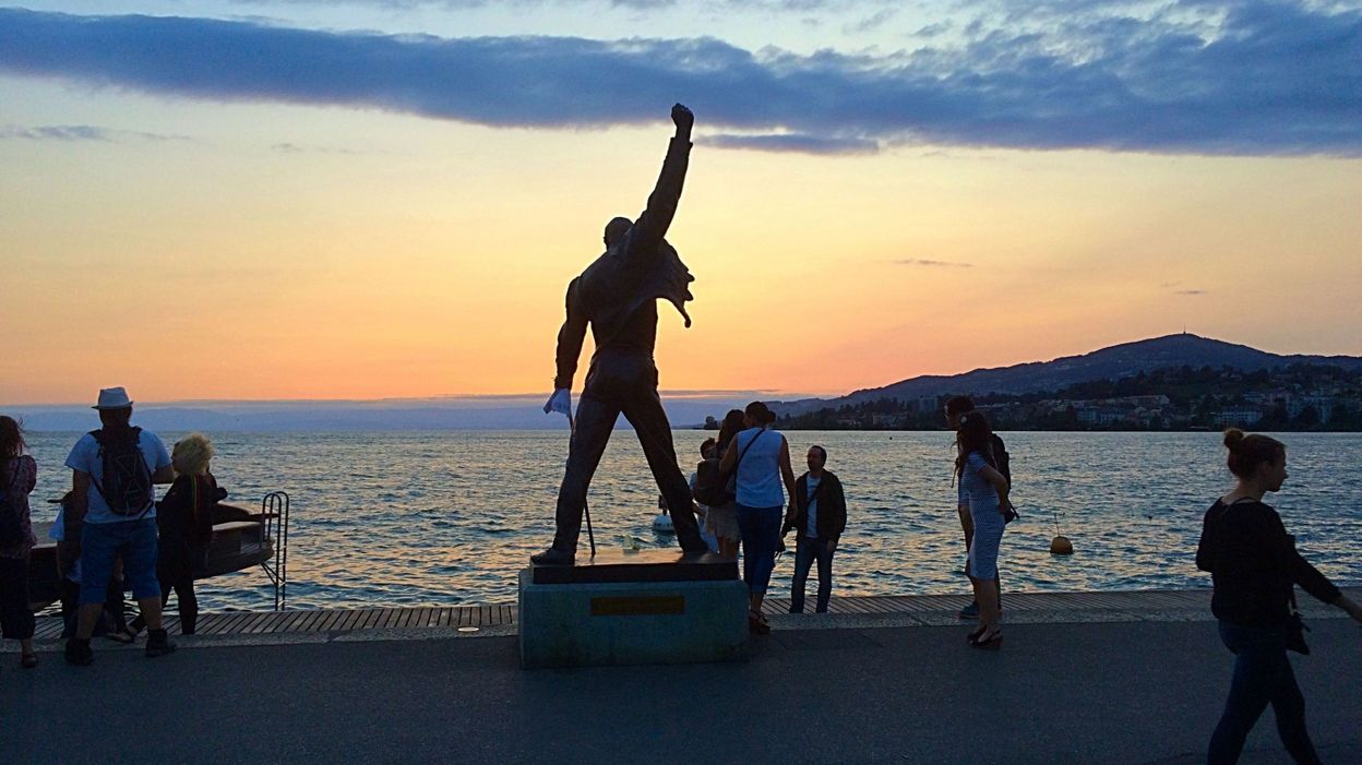 Brian May attristé par la vente des objets personnels de Freddie ...