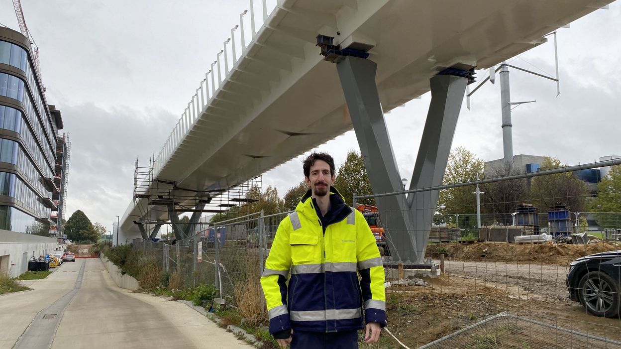 Mobilité : la Flandre construit une passerelle 'piéton-cycliste' de 700 ...