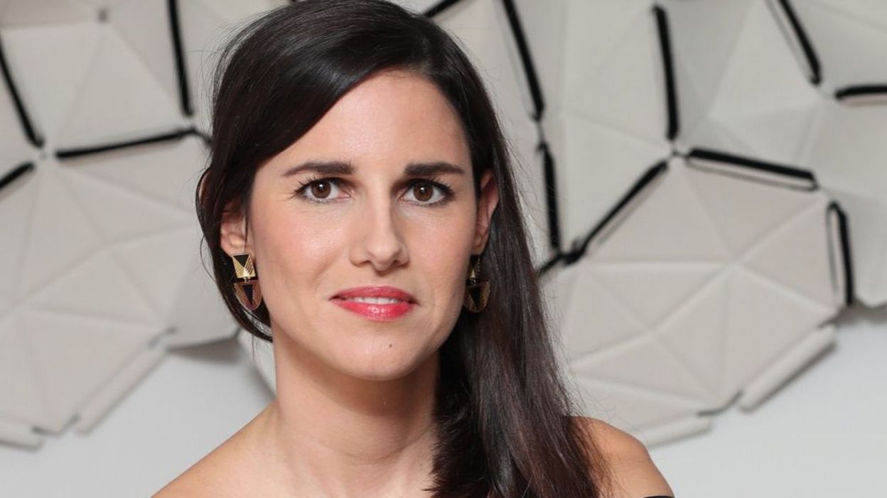 Belle reconnaissance en France pour la Belge Myriam Leroy, décorée de ...