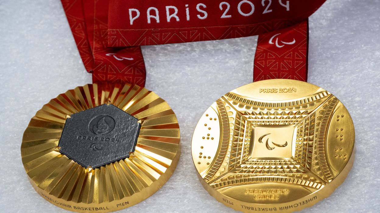 JO Paris 2024 : Oshin Derieuw file en quart de finale des -66 kg et est ...