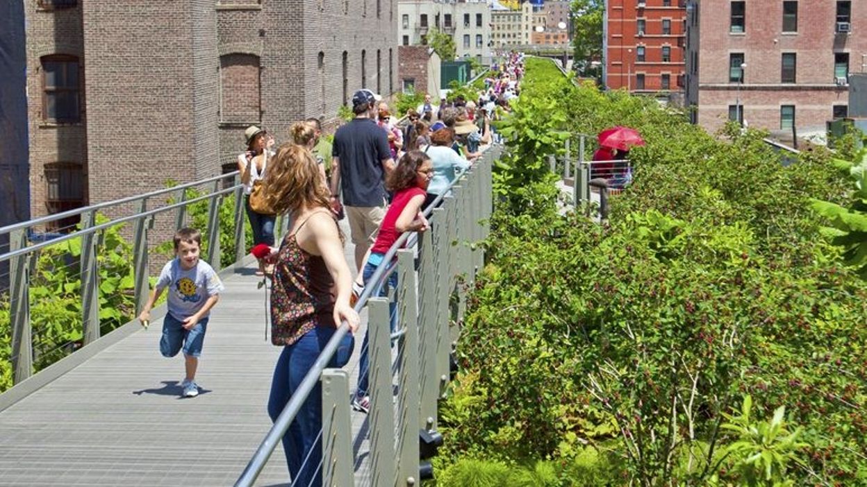 La High Line de New York fête les cinq ans d'un 'projet magique' - RTBF ...