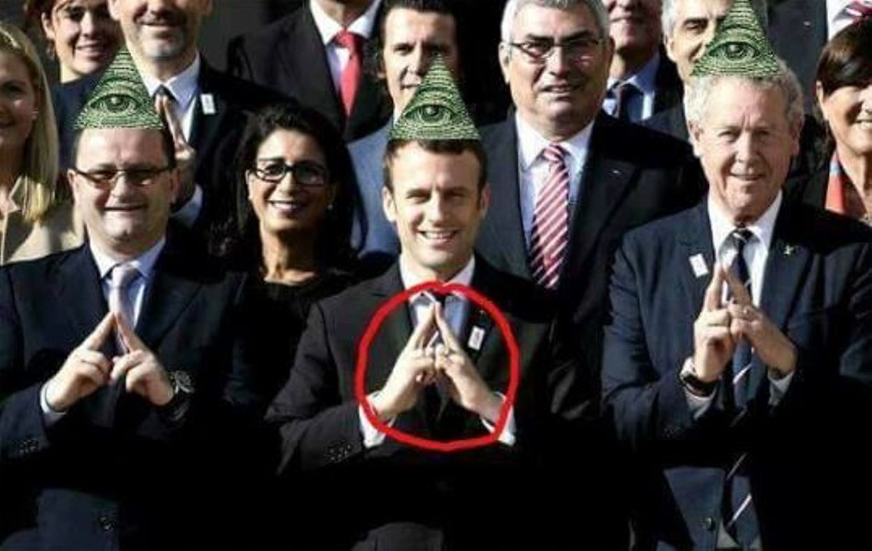Ce signe en triangle d’Emmanuel Macron n’est pas une référence aux ...