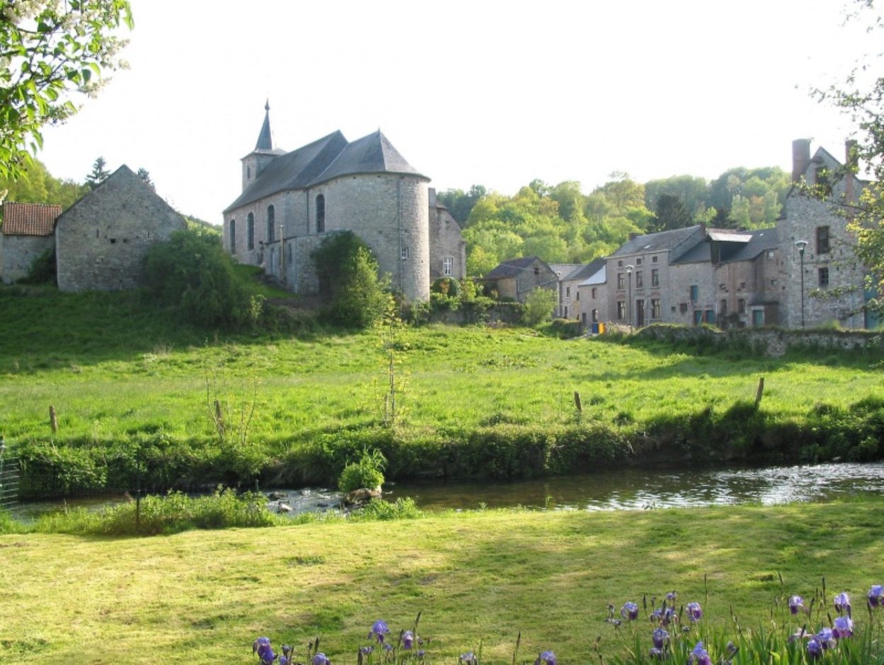 Au sommet de la montagne de Sosoye, un des plus beaux villages de ...