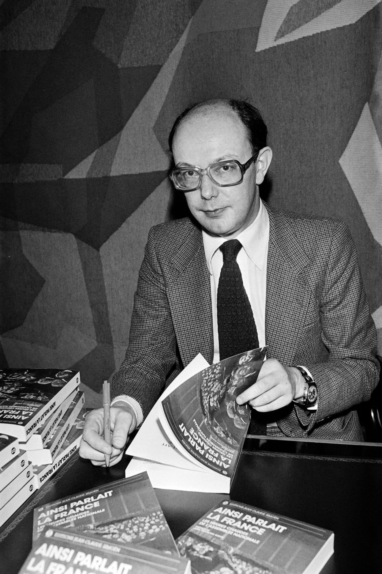 Le journaliste et essayiste français Jean-François Kahn est décédé à l ...