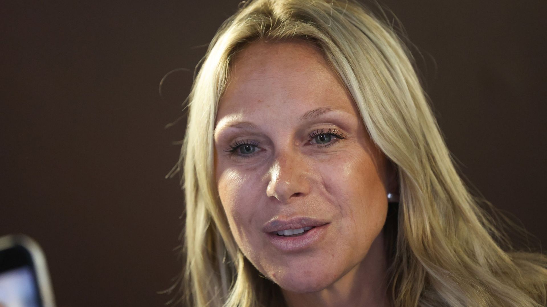 Communales 2024 à Mons : le MR retire définitivement Julie Taton de la ...