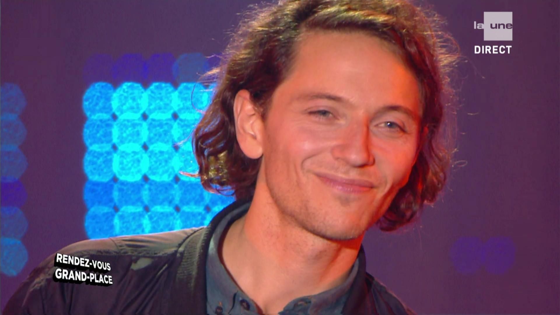 Un joli moment avec Raphaël dans Rendez-vous Grand-Place. - RTBF Actus