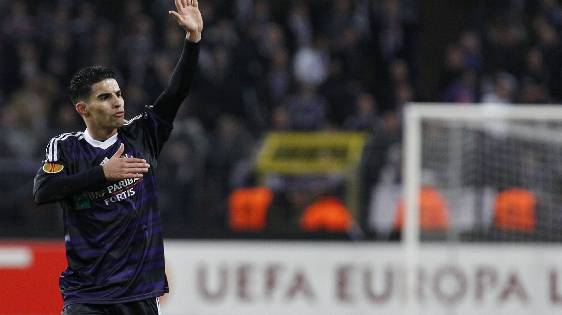 Mbark Boussoufa vers la Ligue 1? - RTBF Actus