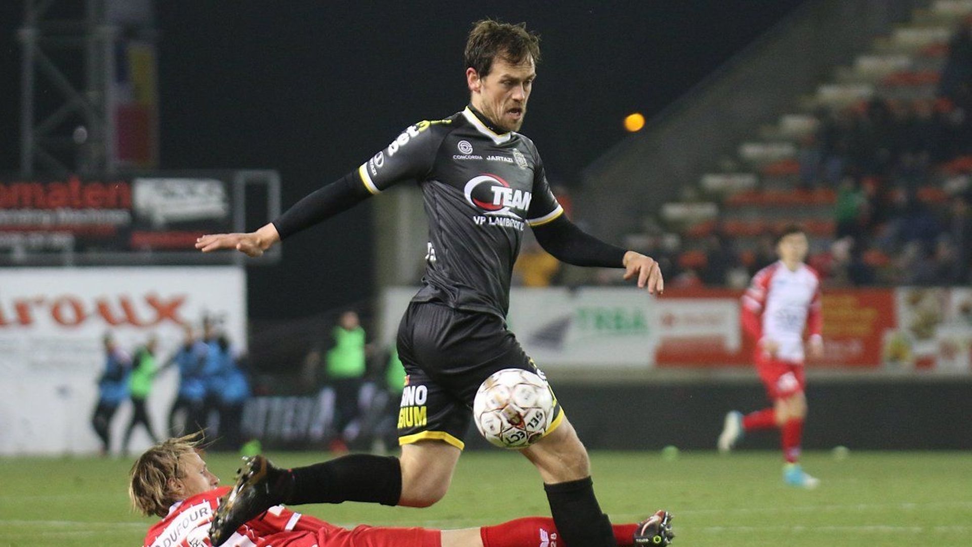 Tom De Sutter s'engage jusqu'à la fin de la saison à Ostende - RTBF Actus