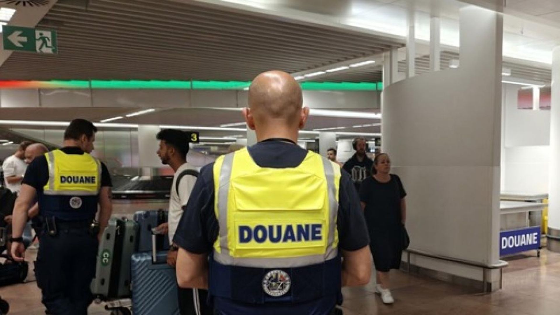 Les douanes de Brussels Airport mettent à jour leurs règles pour les voyages - RTBF Actus