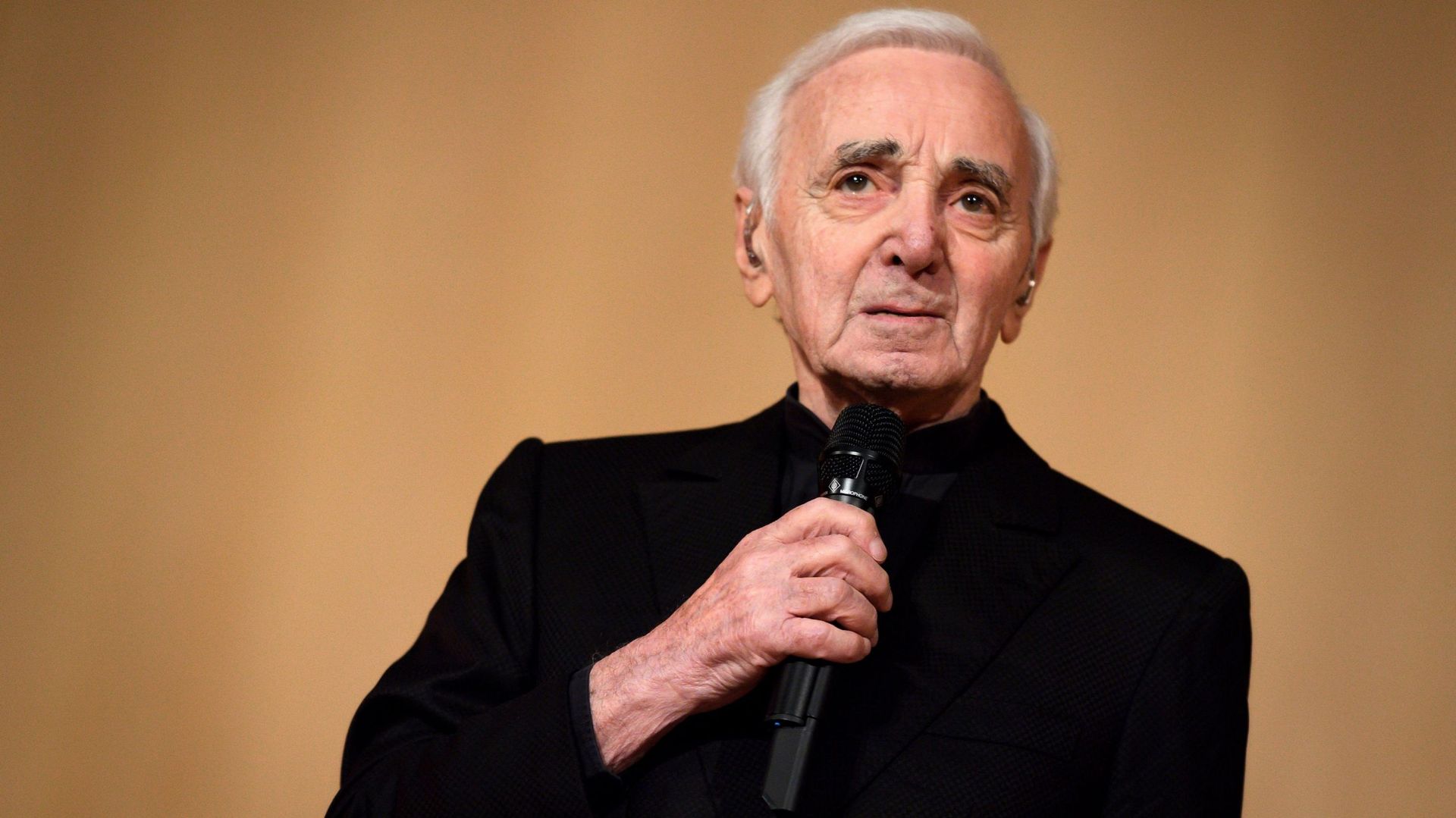 Charles Aznavour et ses liens avec l'Arménie - RTBF Actus