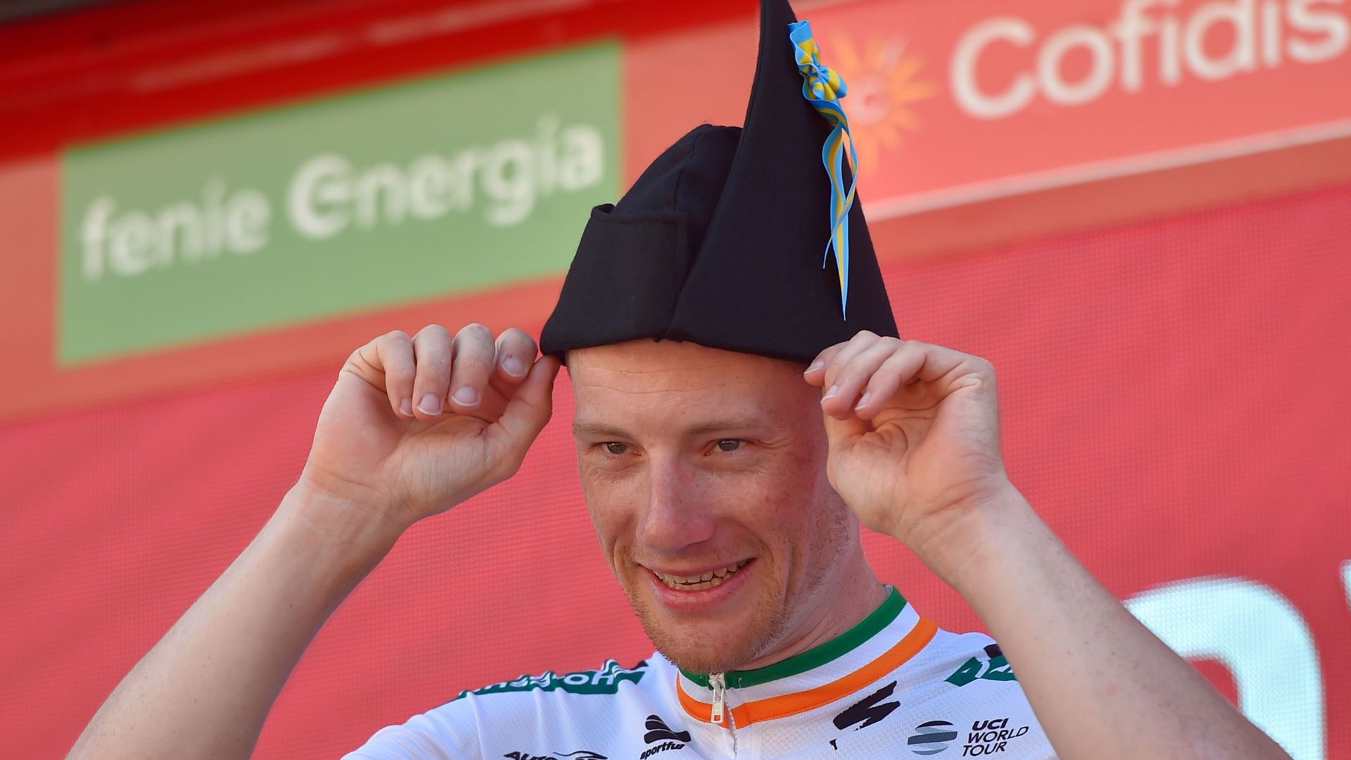 Sam Bennett content de sa victoire malgré des tensions avec son équipe ...