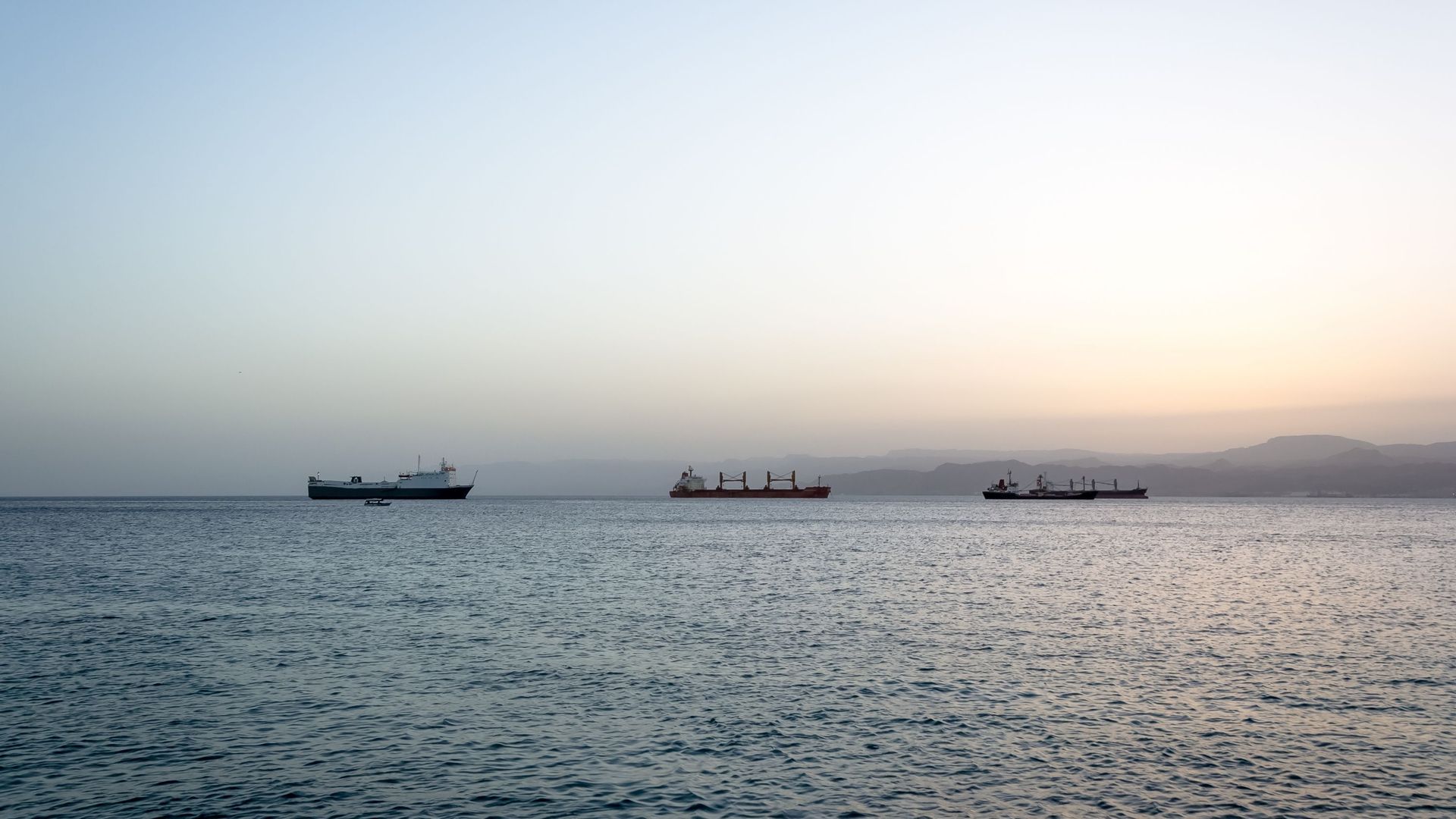 Naufrage du Rubymar : une double pollution en mer Rouge - RTBF Actus