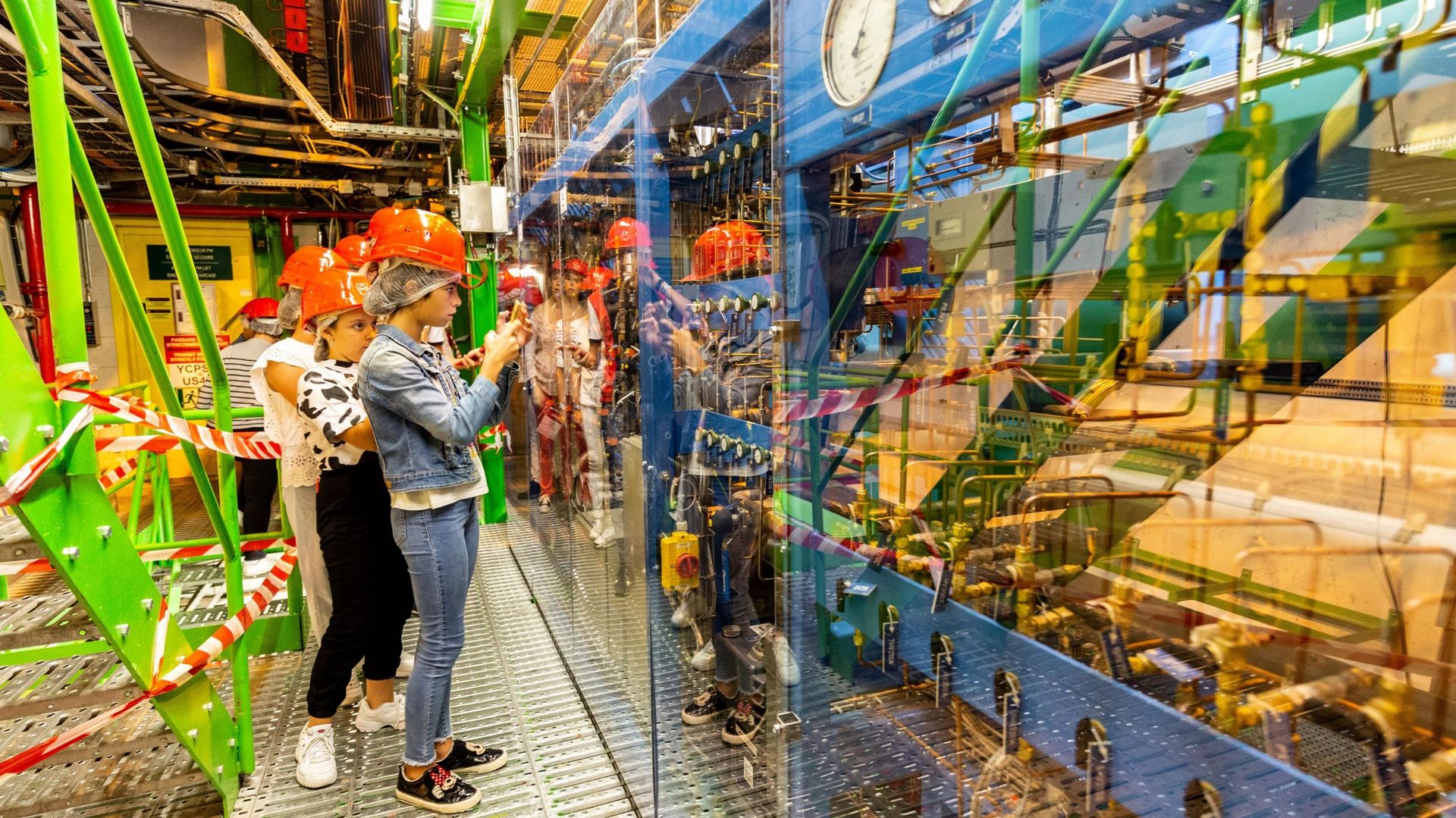 Depuis 70 ans, le CERN cherche à découvrir de quoi est fait l’Univers ...