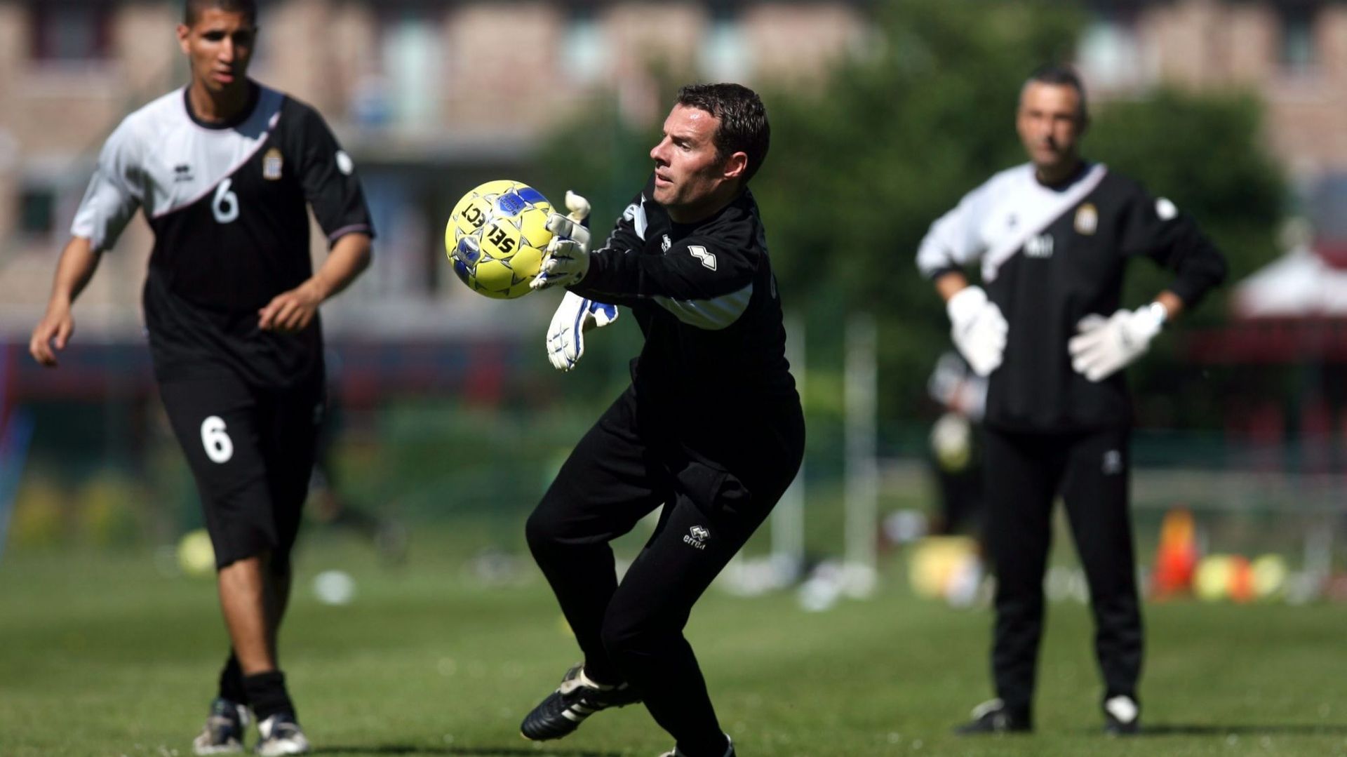 Bertrand Laquait : 'Bolat a fait le geste parfait' - RTBF Actus