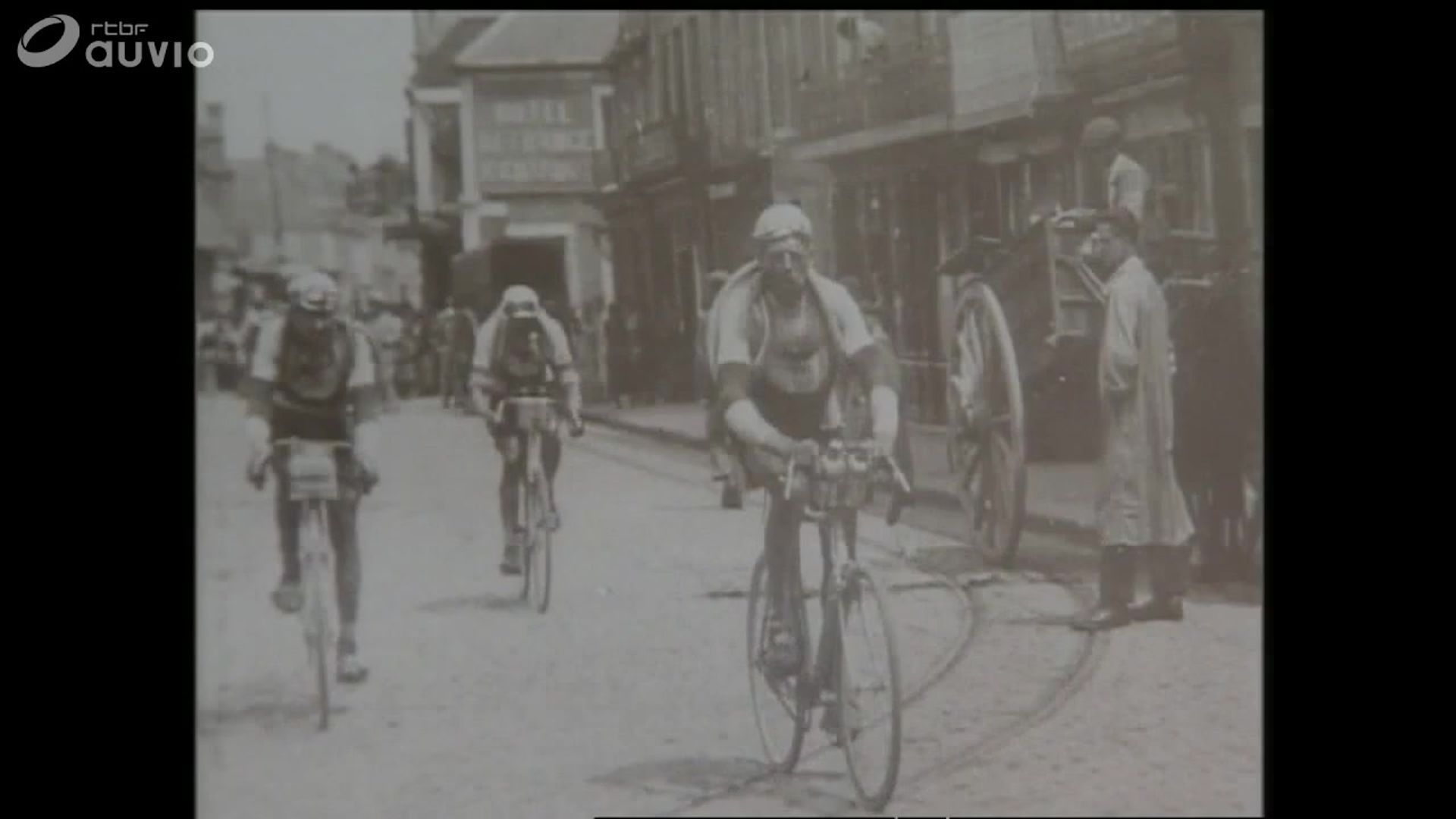 Le petit village de Florennes, capitale mondiale du Tour de France ...