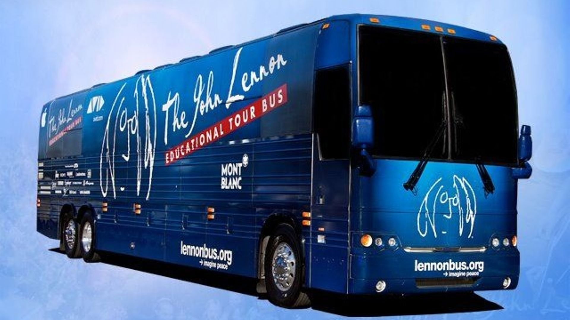 Visitez le Lennon Bus et tournez-y votre clip - RTBF Actus
