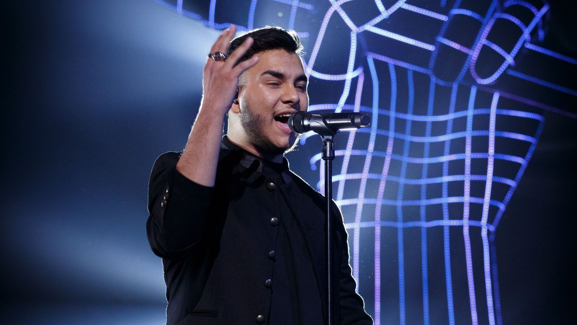 Emanuel réalise son rêve sur la scène de The Voice ! - RTBF Actus
