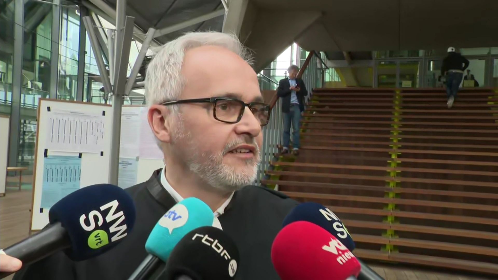 Assassinat de Julie Van Espen: Steve Bakelmans reste en prison - RTBF Actus