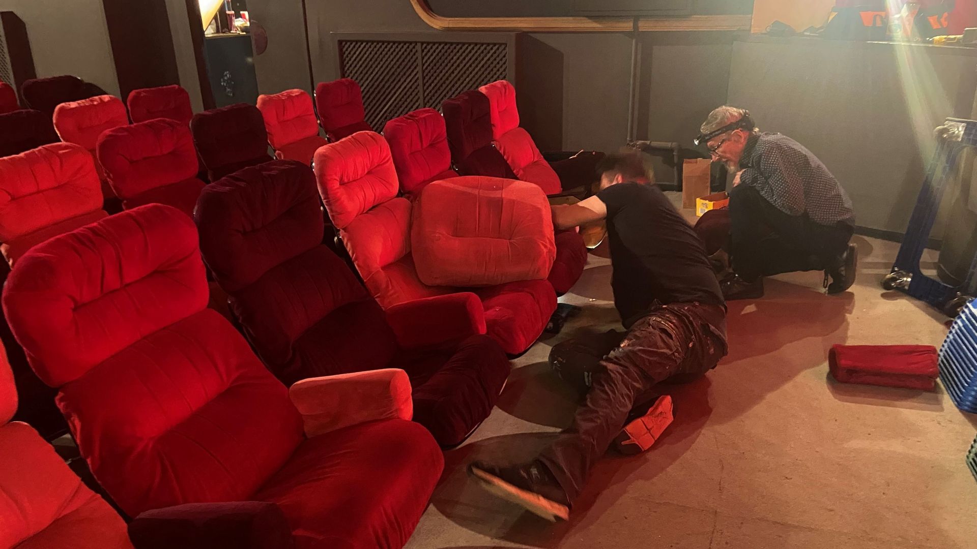 Rixensart : le Ciné Centre se fait une beauté - RTBF Actus