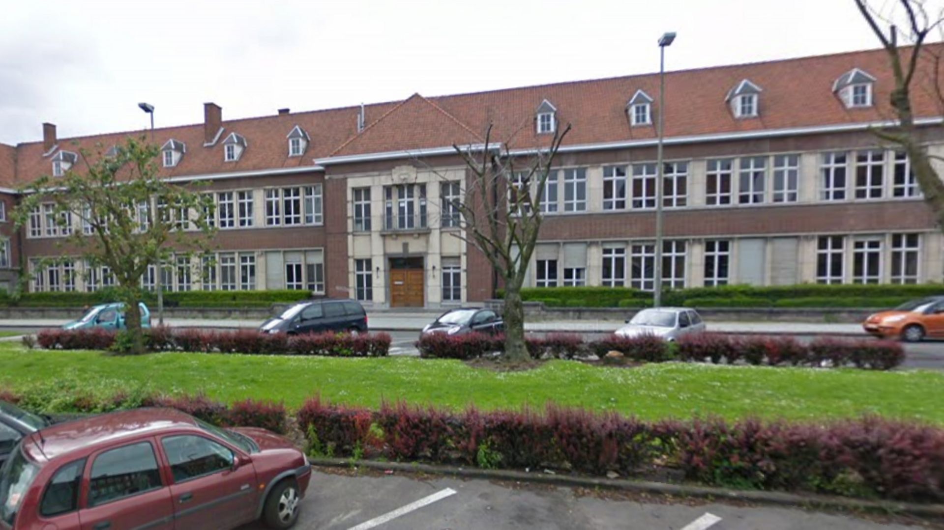 Les élèves de l'institut Saint-Joseph à Saint-Ghislain sans chauffage ...