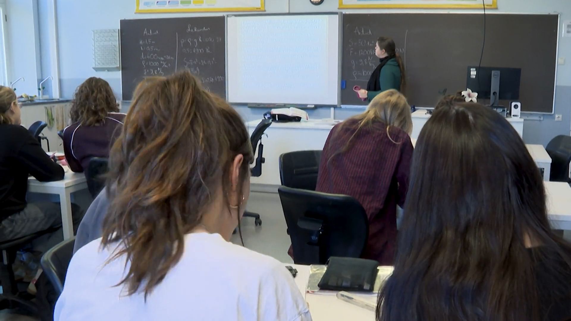 Qui est 'Ren', ce jeune artiste qui bouleverse internet et ouvre le ...