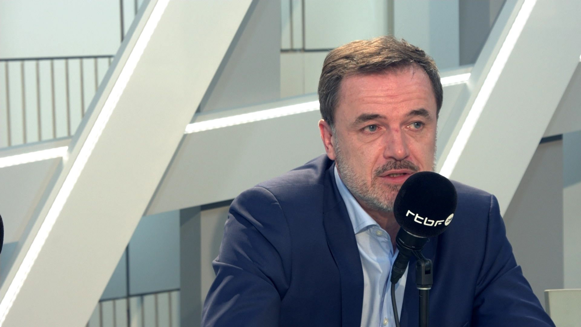Lutgen a encore débranché la prise - RTBF Actus