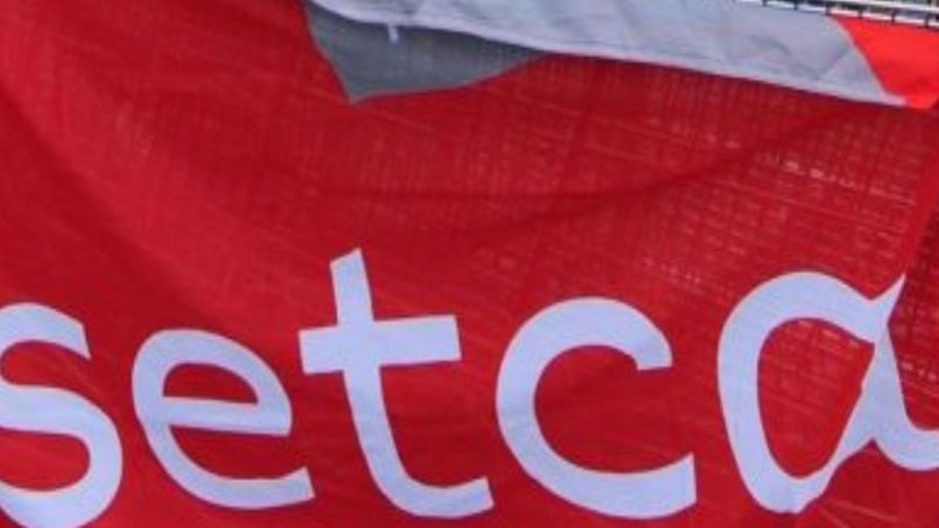 Le SETCa devant un call center bruxellois, pour le droit à la formation ...