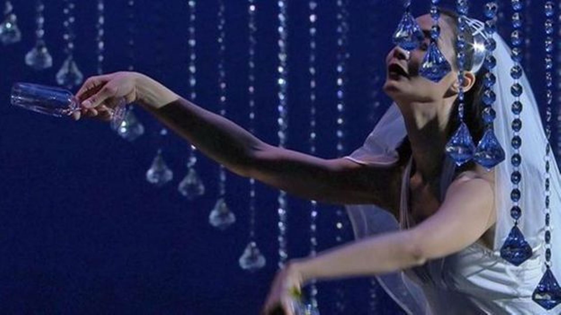 Sur l'île paradisiaque de Céline Scheen - RTBF Actus