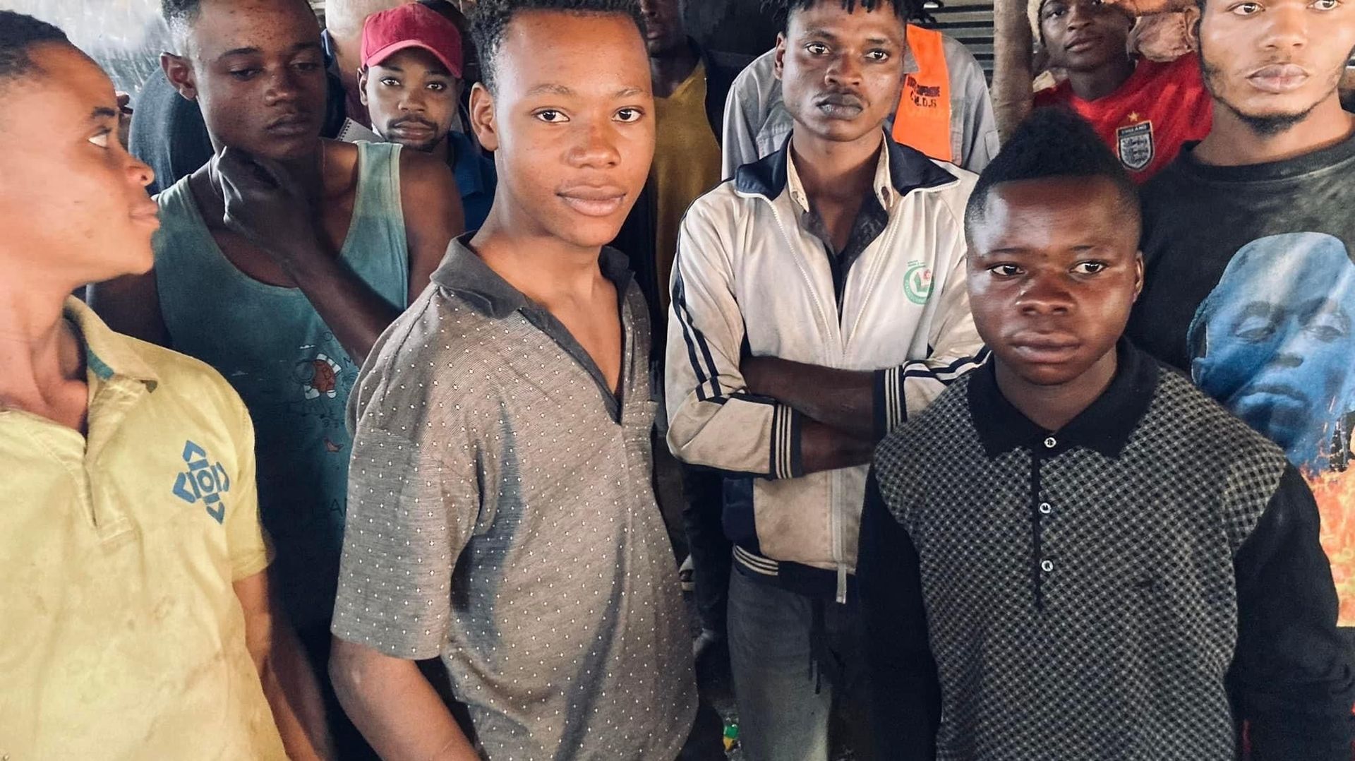 Transition énergétique : au Congo, l’enfer des creuseurs de cobalt - RTBF Actus