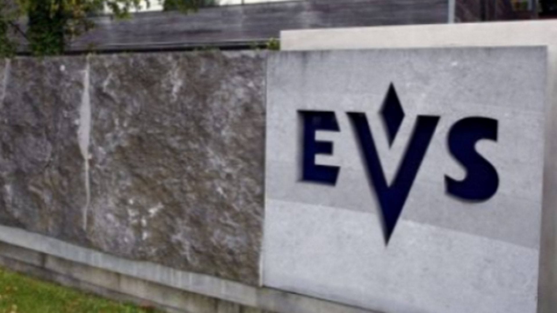 EVS inaugure son nouveau bâtiment - RTBF Actus