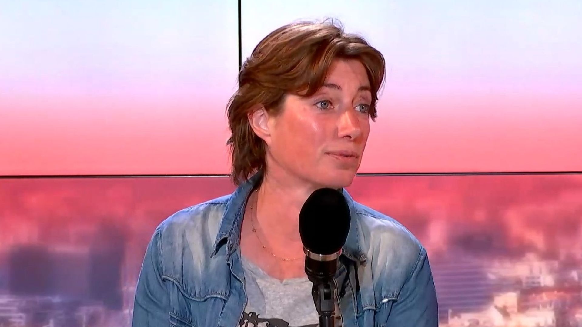 Linh de retour avec un nouveau single qui cartonne : 'Cette déclaration ...