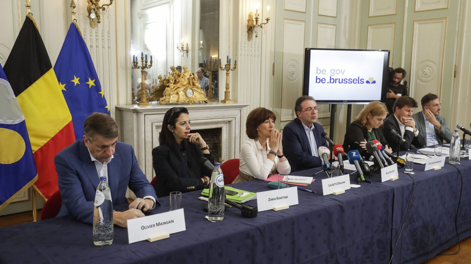 Les six partis de la nouvelle majorité bruxelloise valident le ...