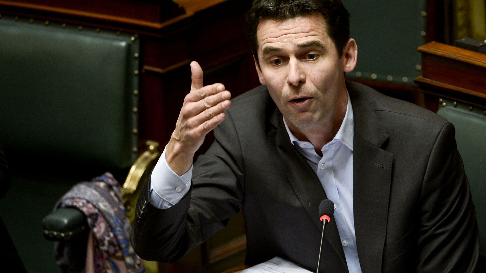 L'opposition salue le départ de Galant, pointe le gouvernement - RTBF Actus