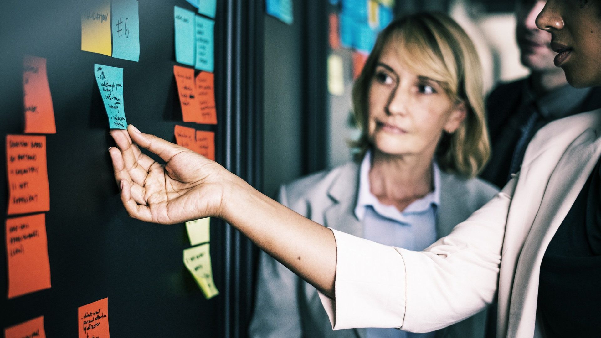 Renverser la pyramide hiérarchique avec la gouvernance collaborative ...