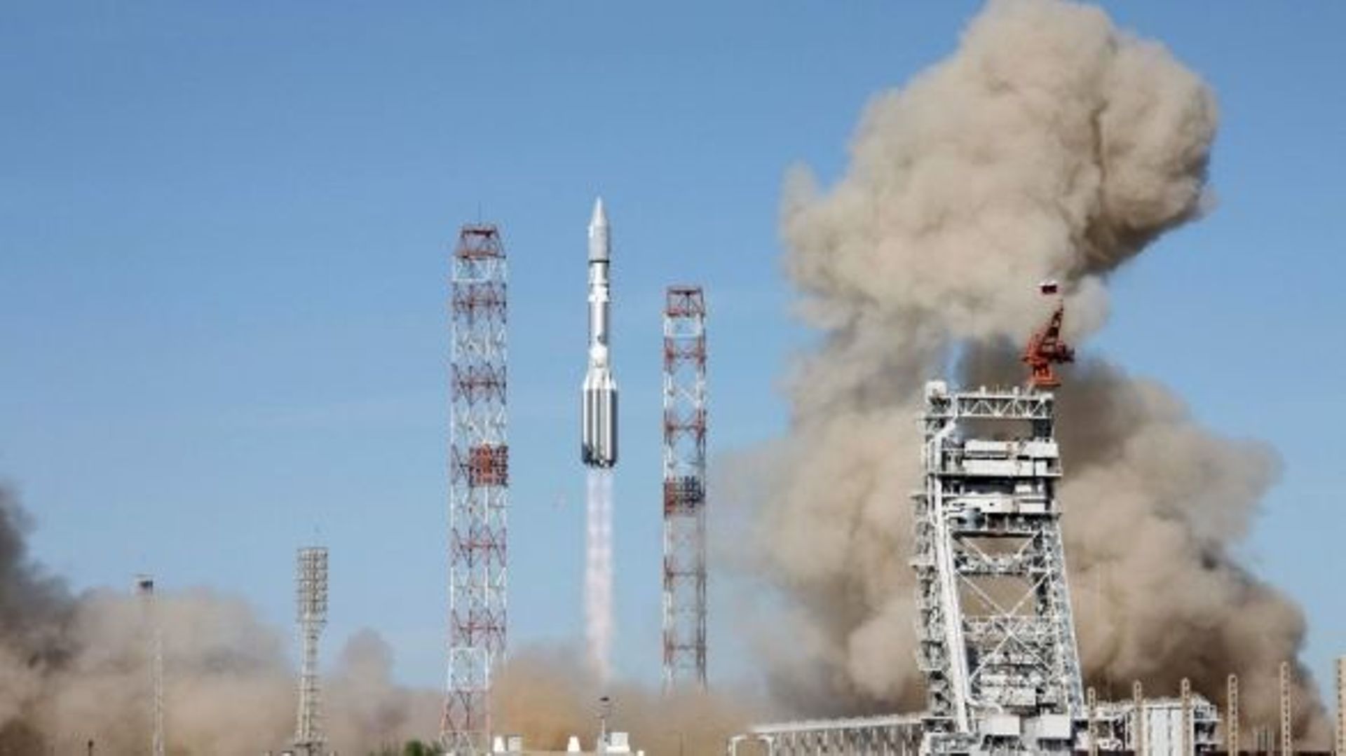 Lancement d'une fusée russe avec un satellite américain - RTBF Actus