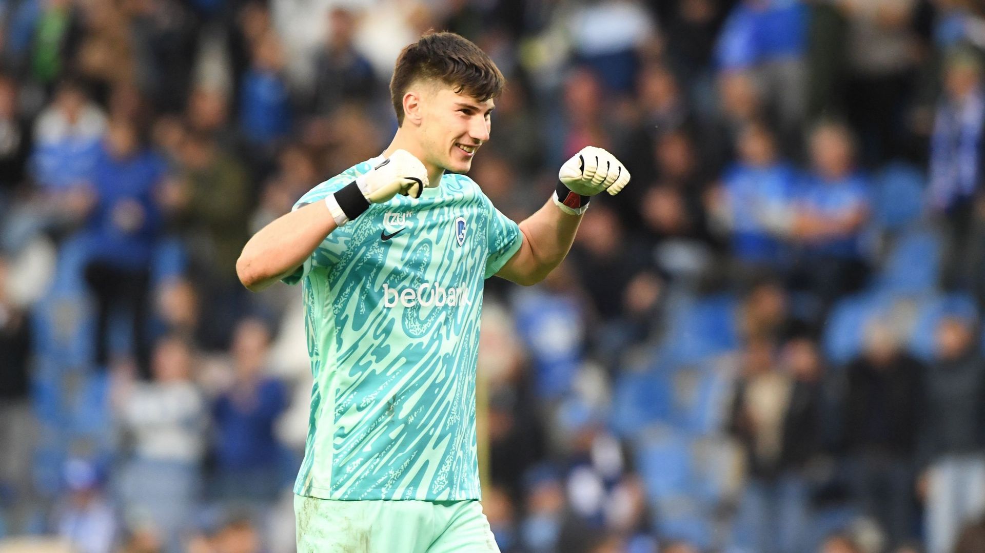 Sptww furthermore she has the visage of an exotic royal