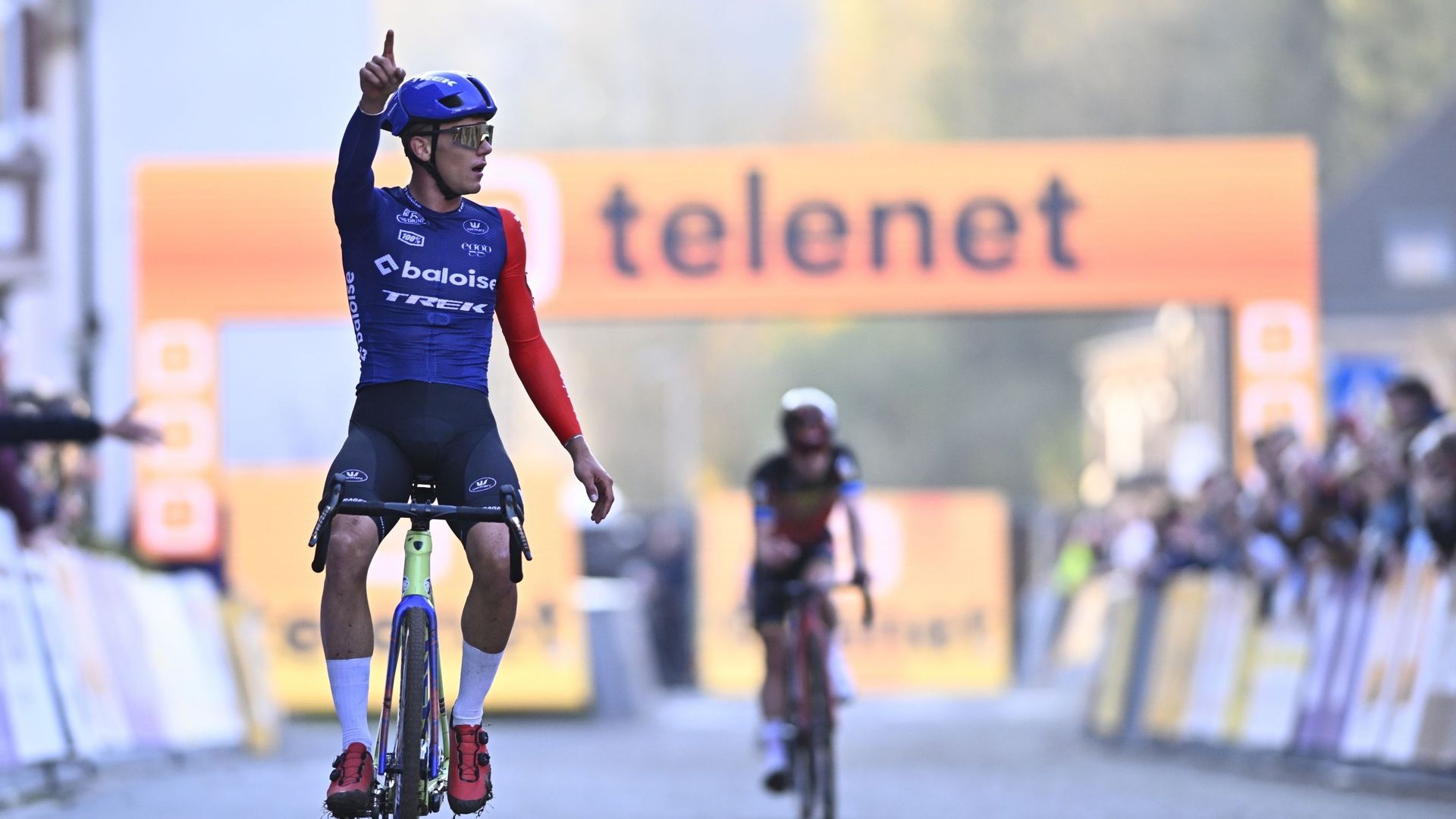 Thibau Nys évoque ses rêves les plus fous pour 2025 : 'Gagner la Flèche Wallonne et une étape du ...