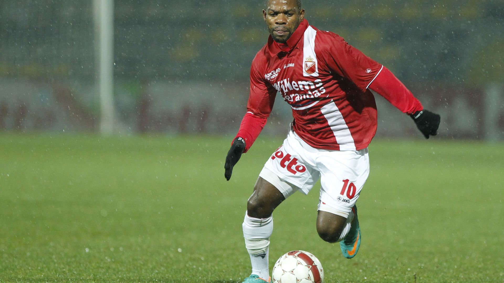 L'AEC Mons perd Matumona Zola - RTBF Actus