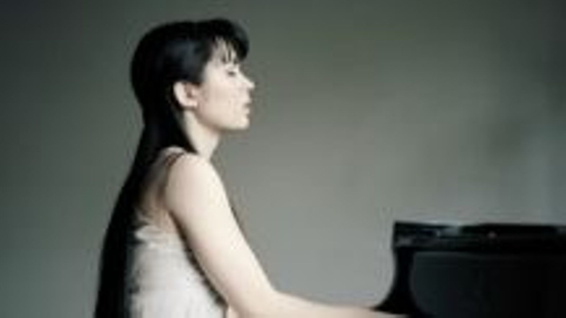 Alice Sara Ott, piano, W.A. Mozart, L. van Beethoven, M. Mussorgsky ...