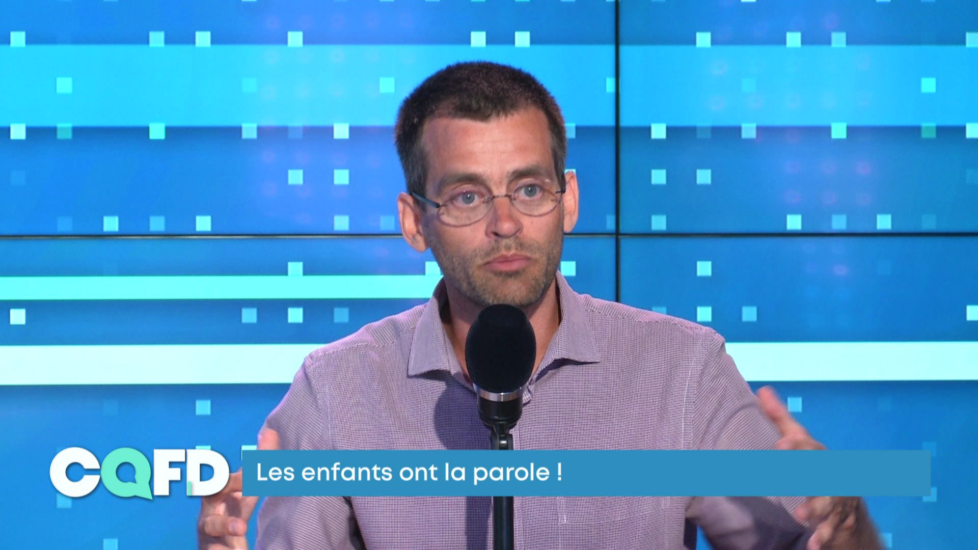 Le pédiatre Pierre Smeesters répond à 12 questions d'enfants - RTBF Actus