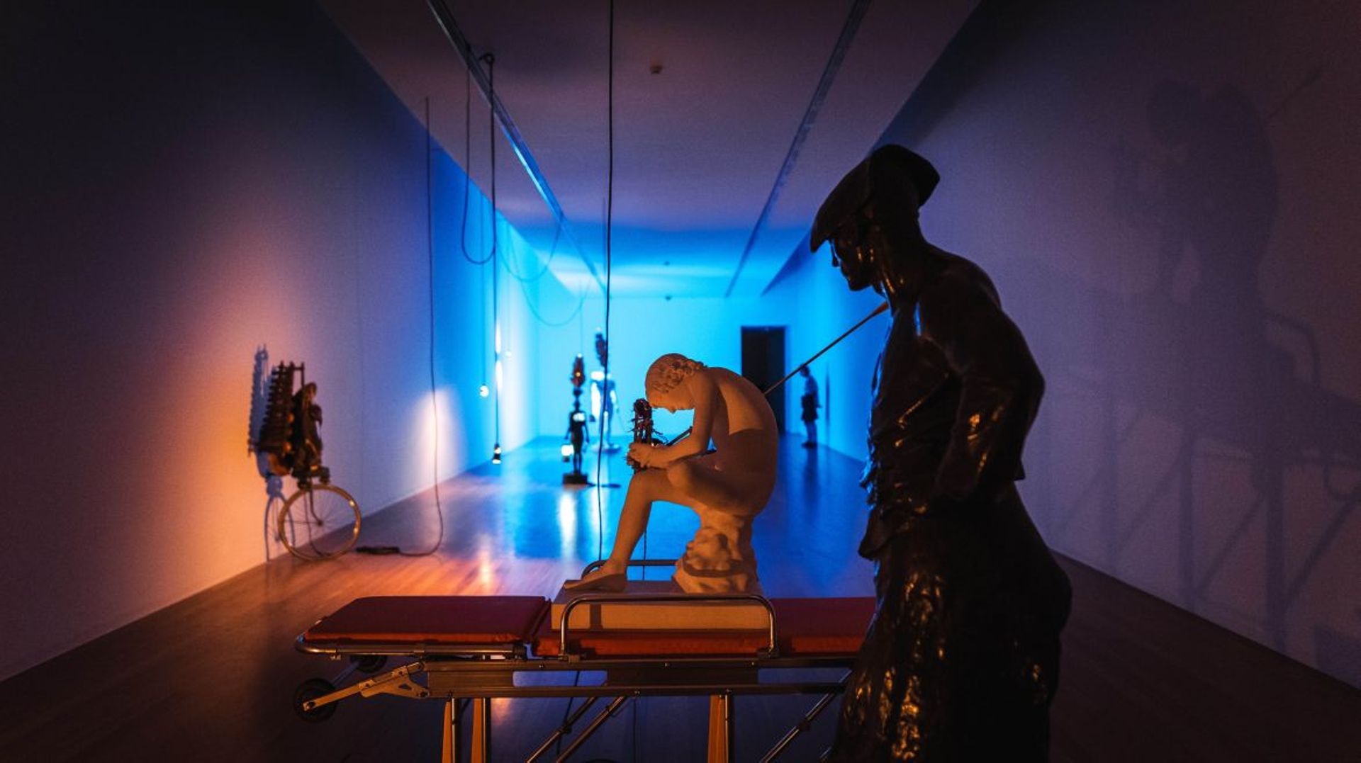 Johan Muyle, 40 ans de questionnement sur le pouvoir des images et de ...