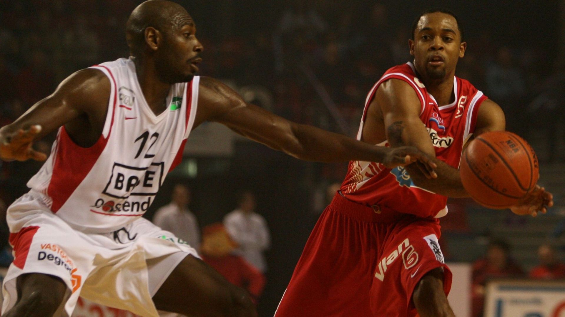 Le Spirou arrache le Classico avec panache - RTBF Actus